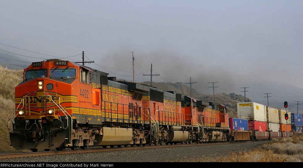 BNSF 4492 West